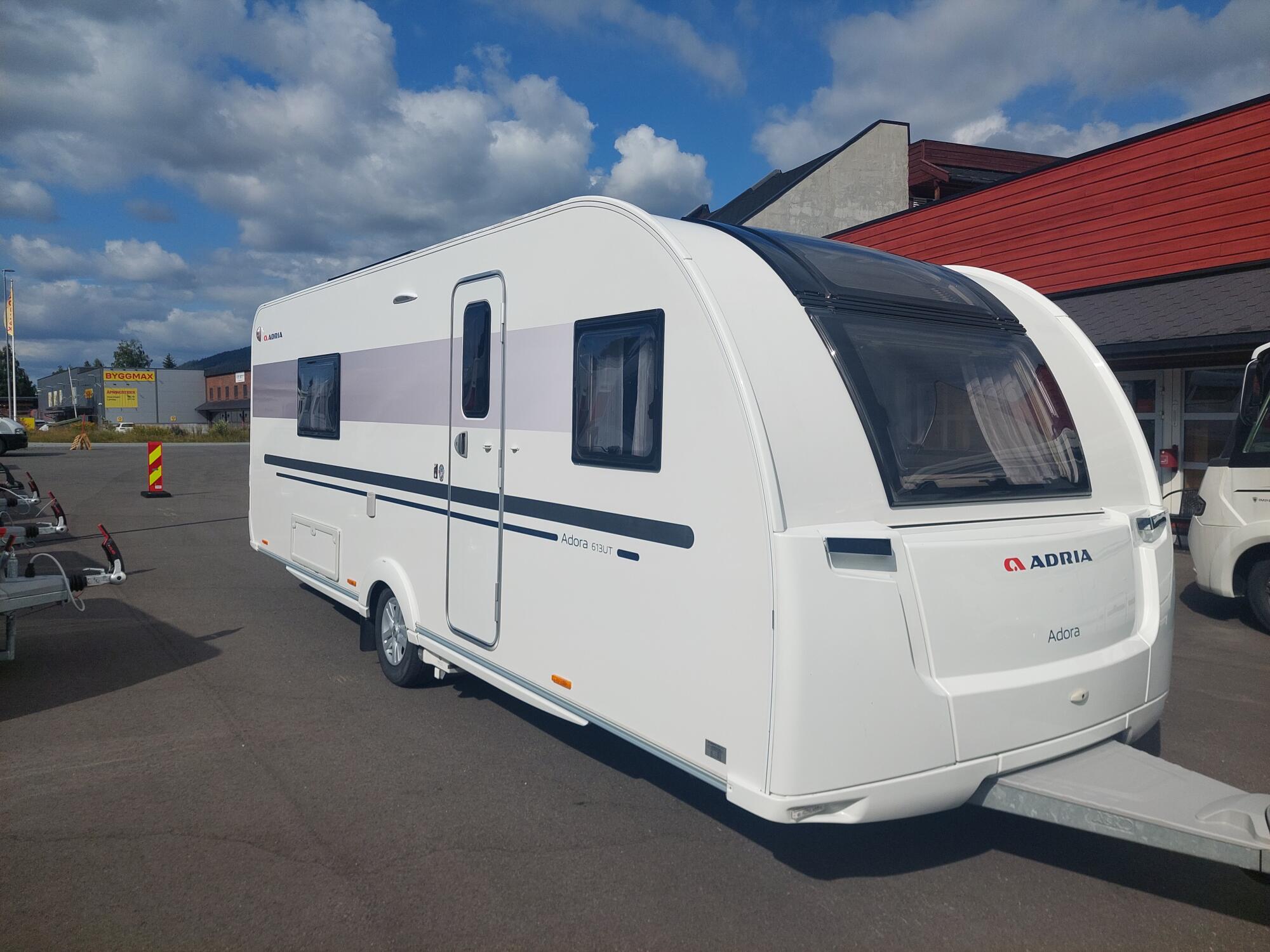 Adora 613 Ut