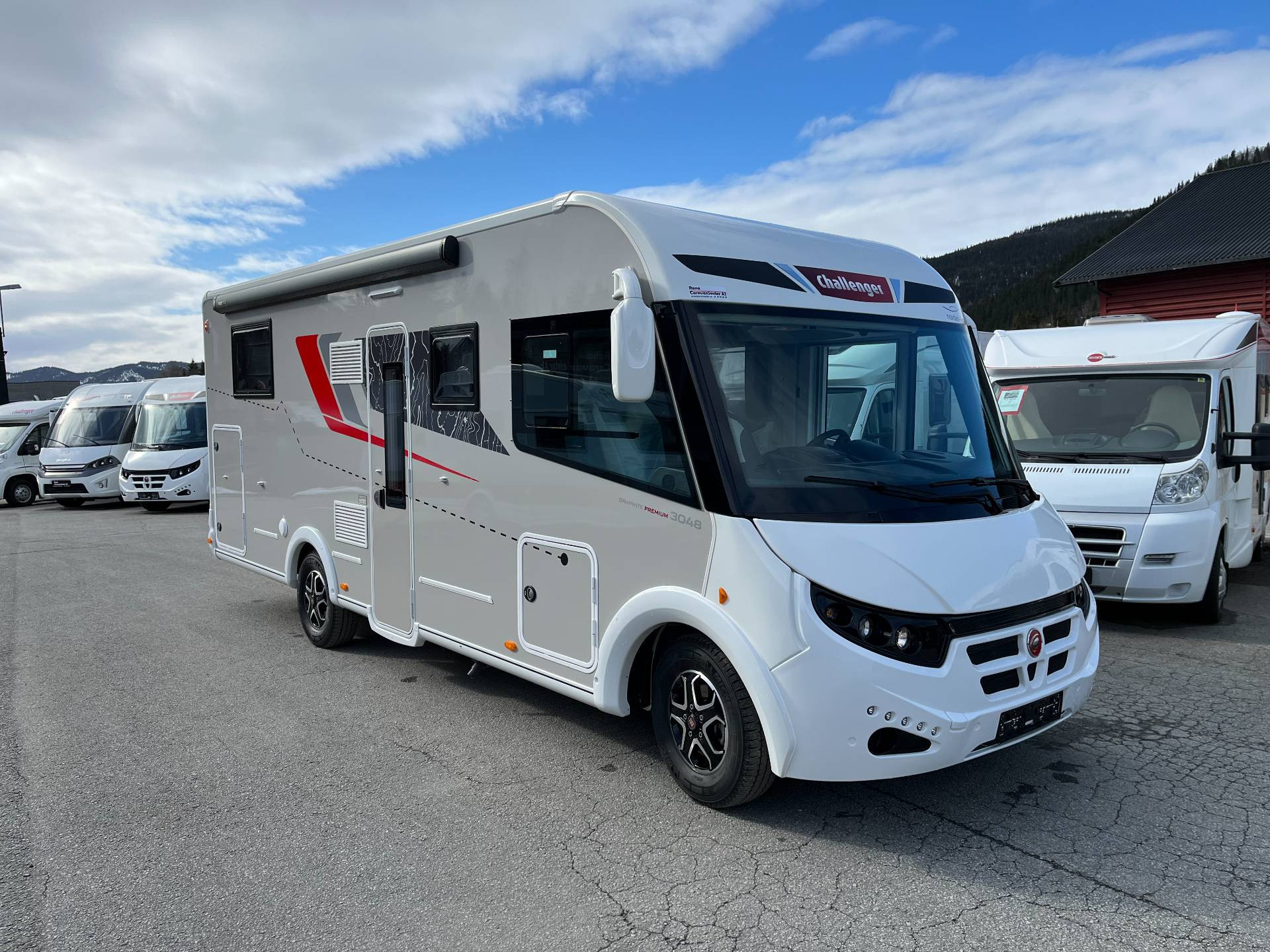 Challenger 3048 XLB Graphite Premium 2022 Bobiler