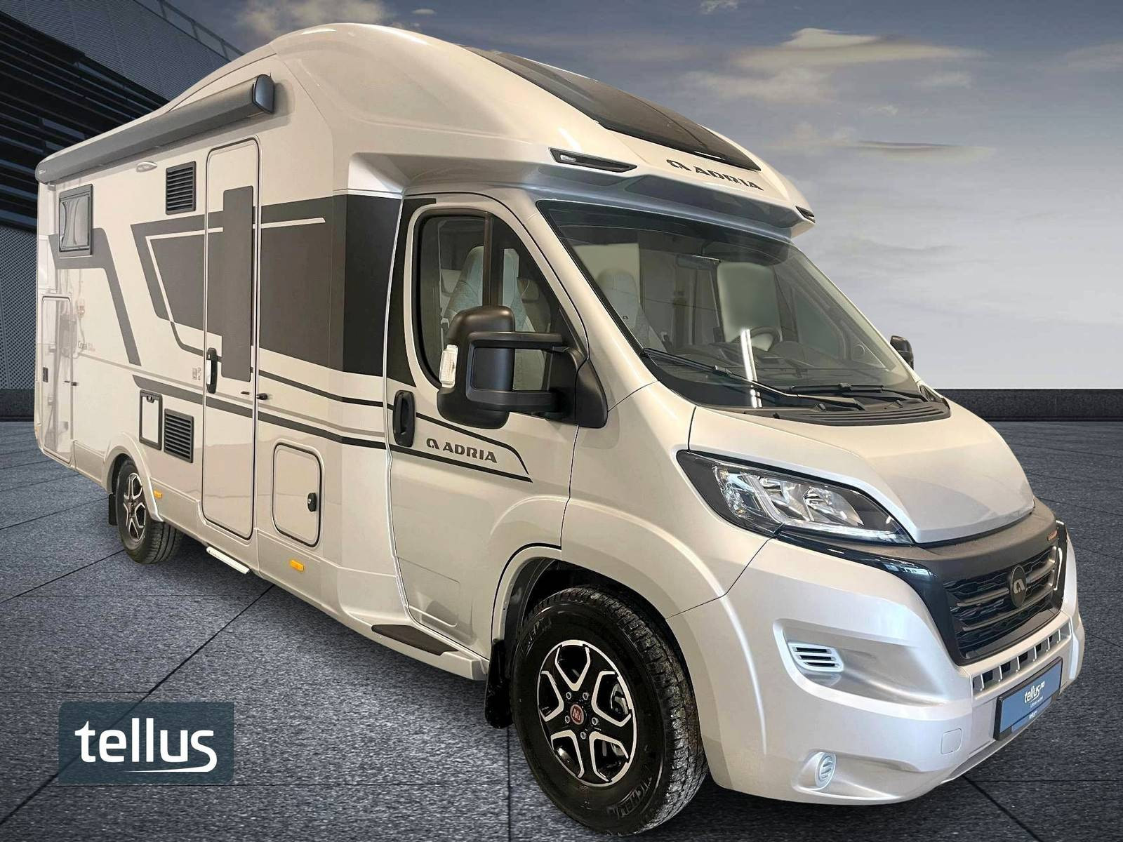 Adria Coral Supreme 670 SL - Fiat 6D 2,3 160HP 44H 2023 Bobiler