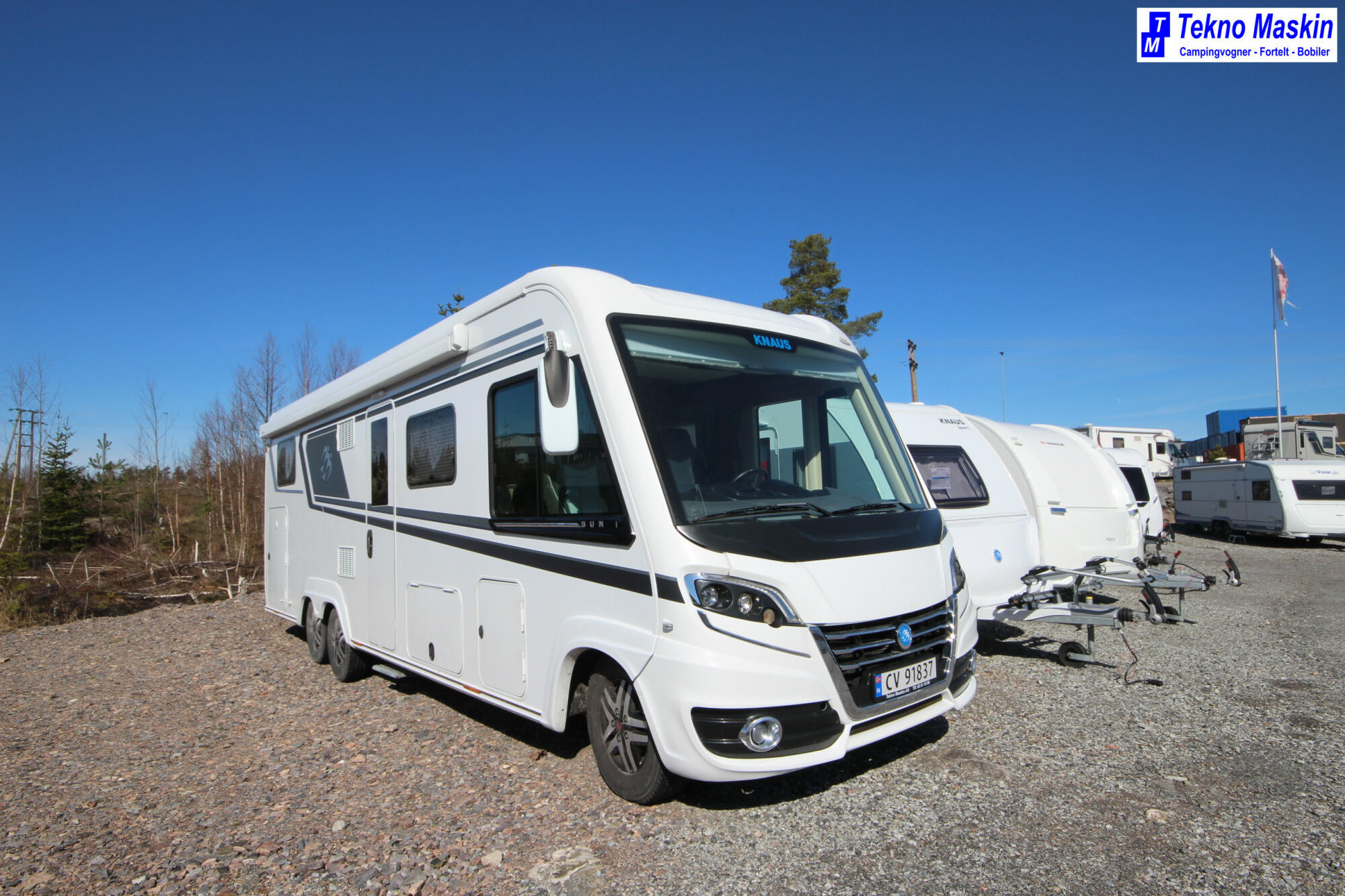 Knaus SUN 900 LEG Enkle senger - Bobiler - Teknomaskin AS